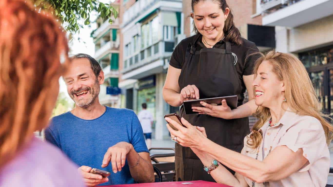 Restaurant POS Systems Simplify Transactions | Edgeworks